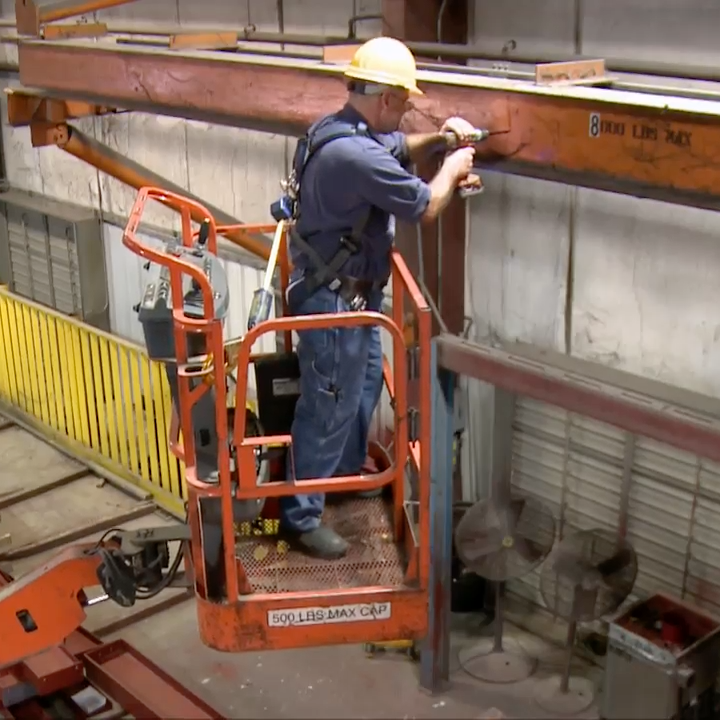 Operating Aerial Work Platforms Safely — AP Safety Training